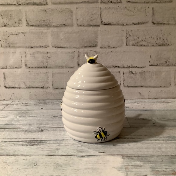 Kitchen | Ceramic Bee Hive Shaped Honey Jar With Dipper | Poshmark